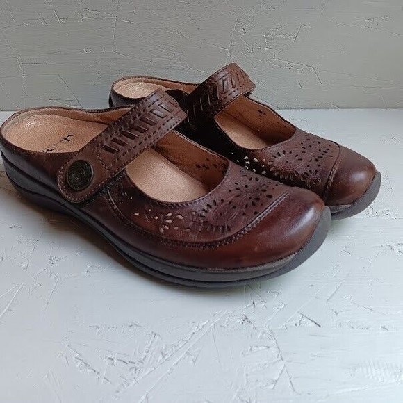 Earth | Shoes | Earth Kara Hopper 7 Bark Mary Jane Leather Mules Slides ...